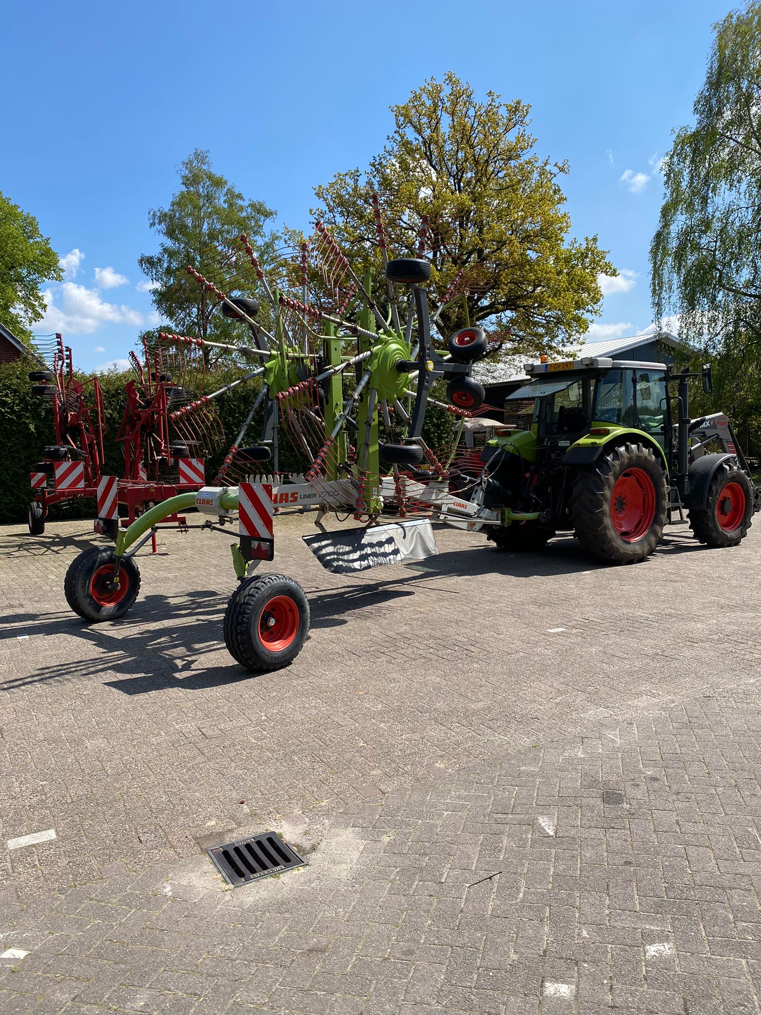 Claas liner 2700 middenafleg - Kortier Mechanisatie