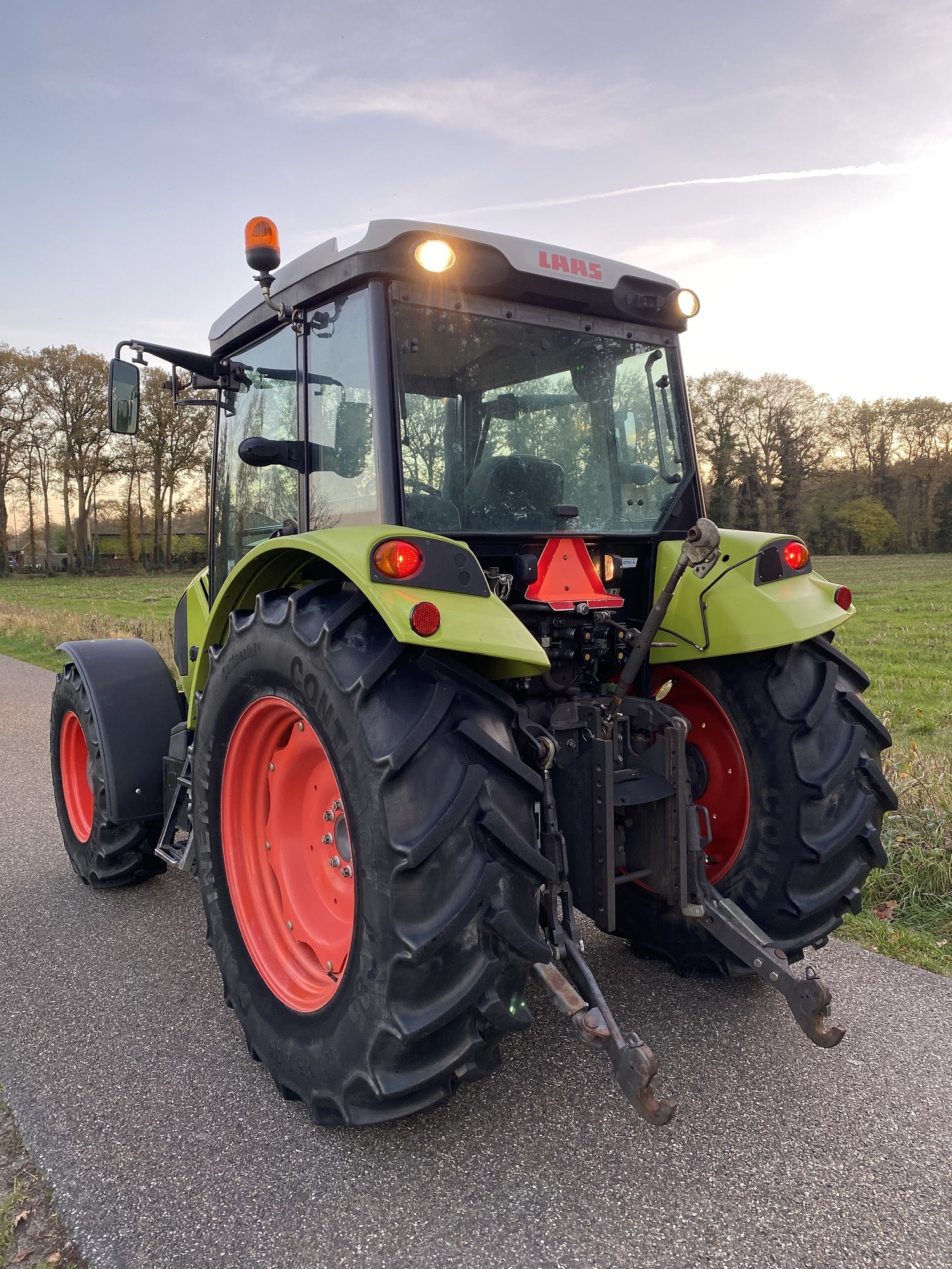 Claas trekker - Kortier Mechanisatie