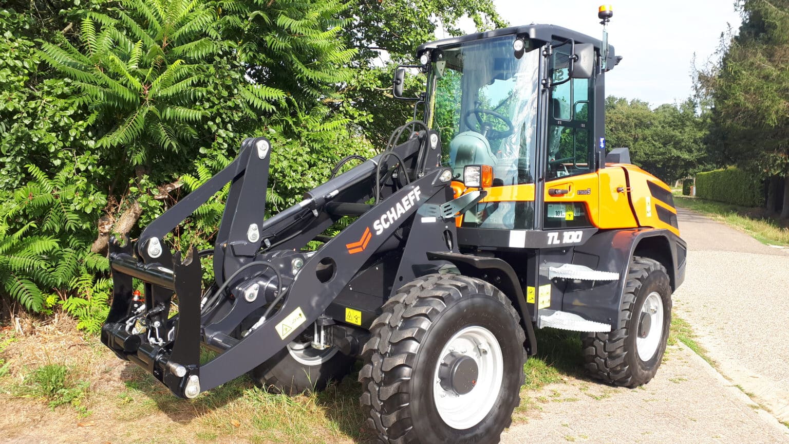 Schaeff TL 100 shovel - Kortier Mechanisatie
