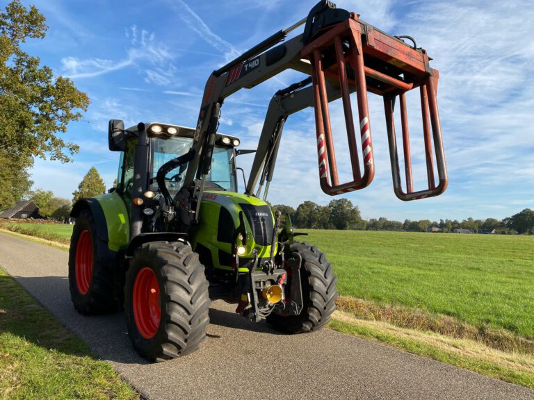 Claas trekker - Kortier Mechanisatie
