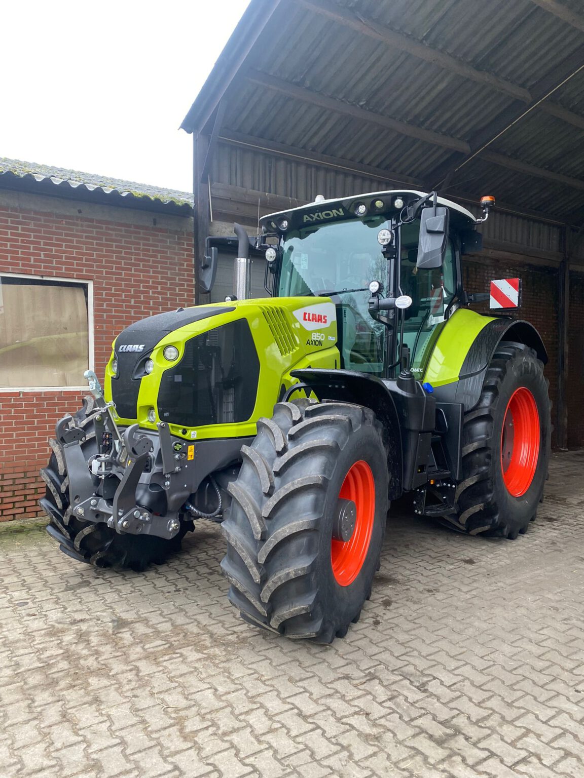 Claas trekker - Kortier Mechanisatie