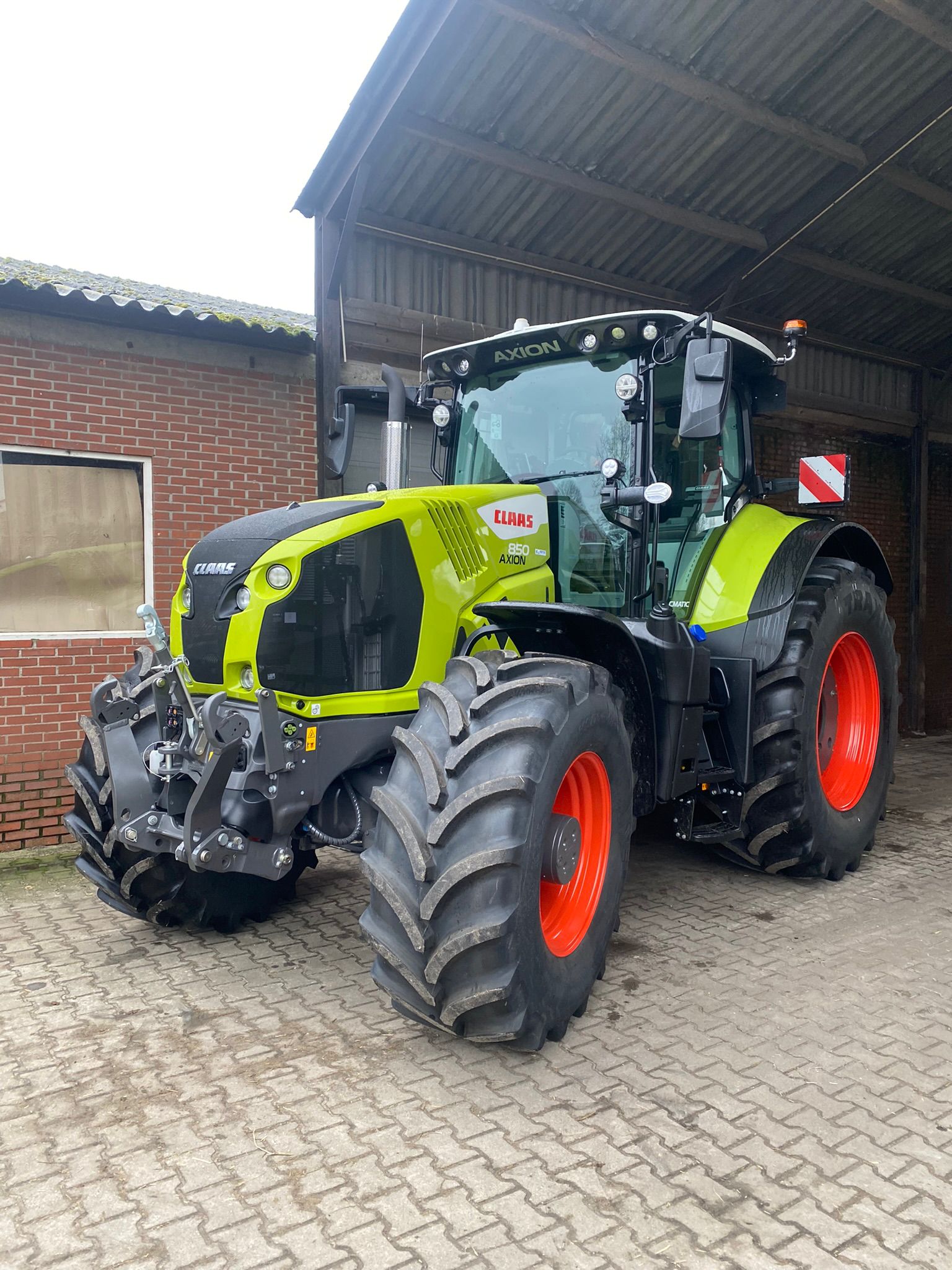 Claas trekker - Kortier Mechanisatie